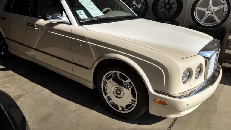 Custom Two-Tone Colored Bentley Arnage – Ugly or Beautiful? – Josh's World